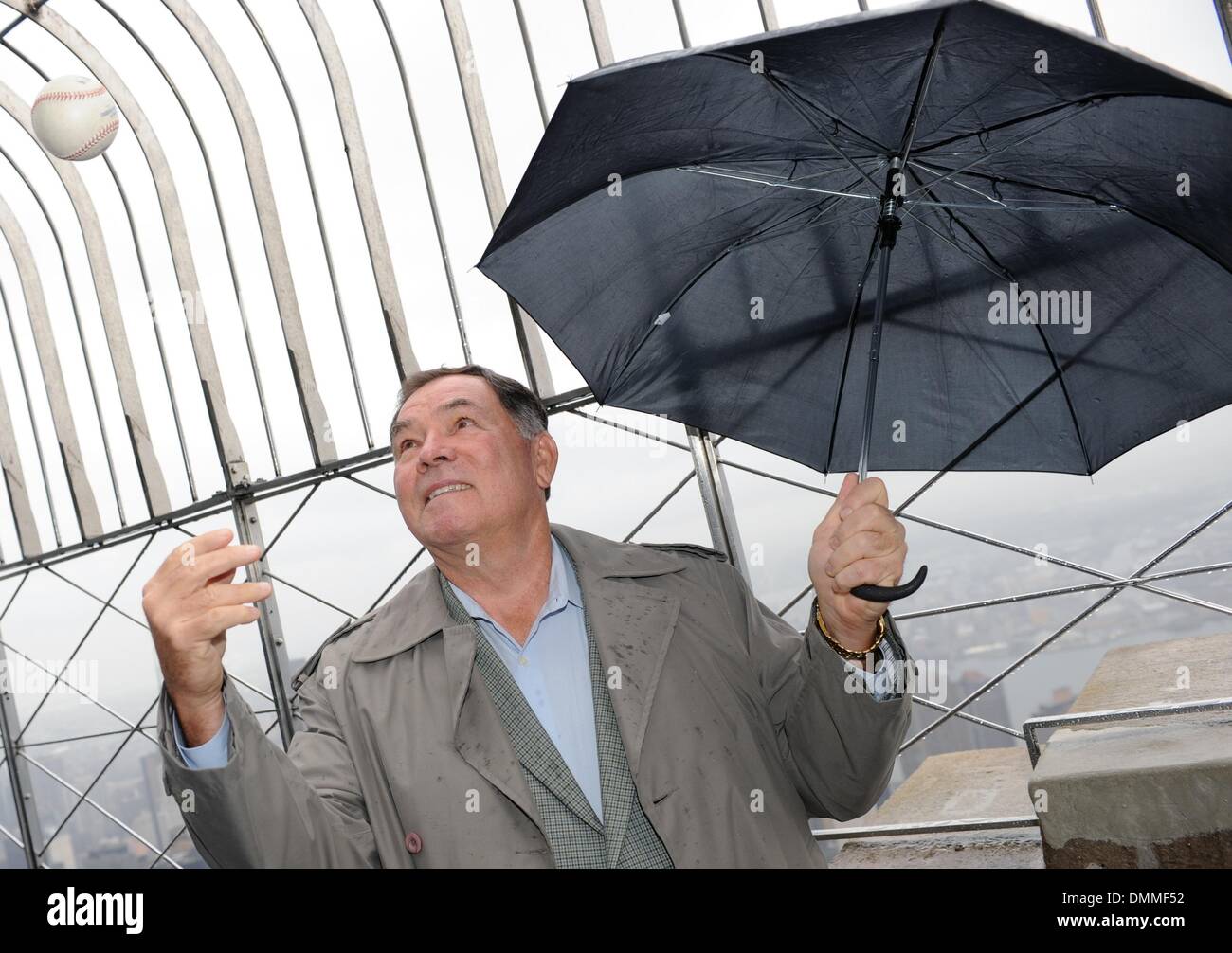 Oct 15, 2009 - Manhattan, New York, USA - RON SWOBODA, the 1969 Mets ...