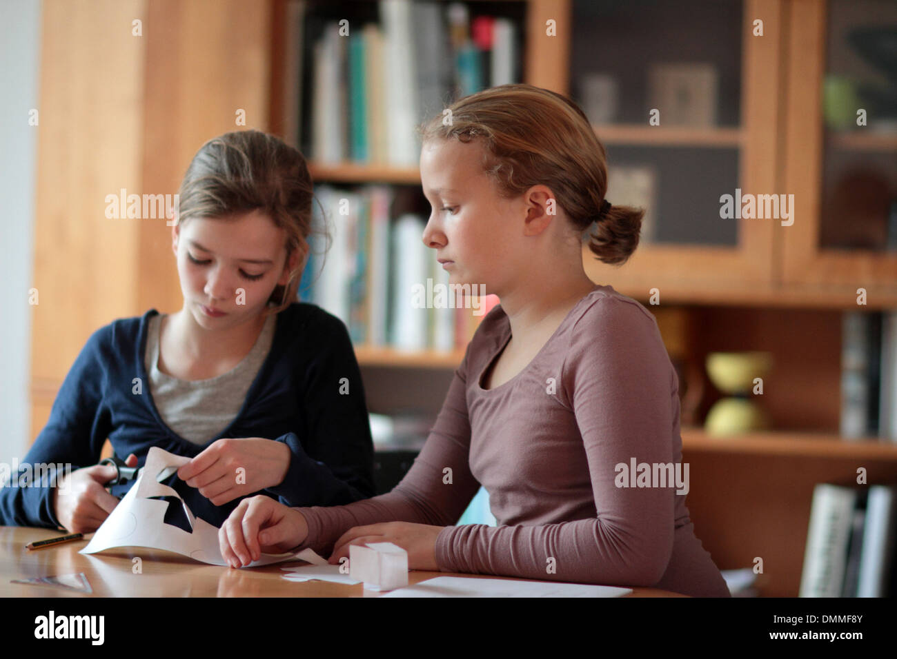 Working with paper hi-res stock photography and images - Alamy