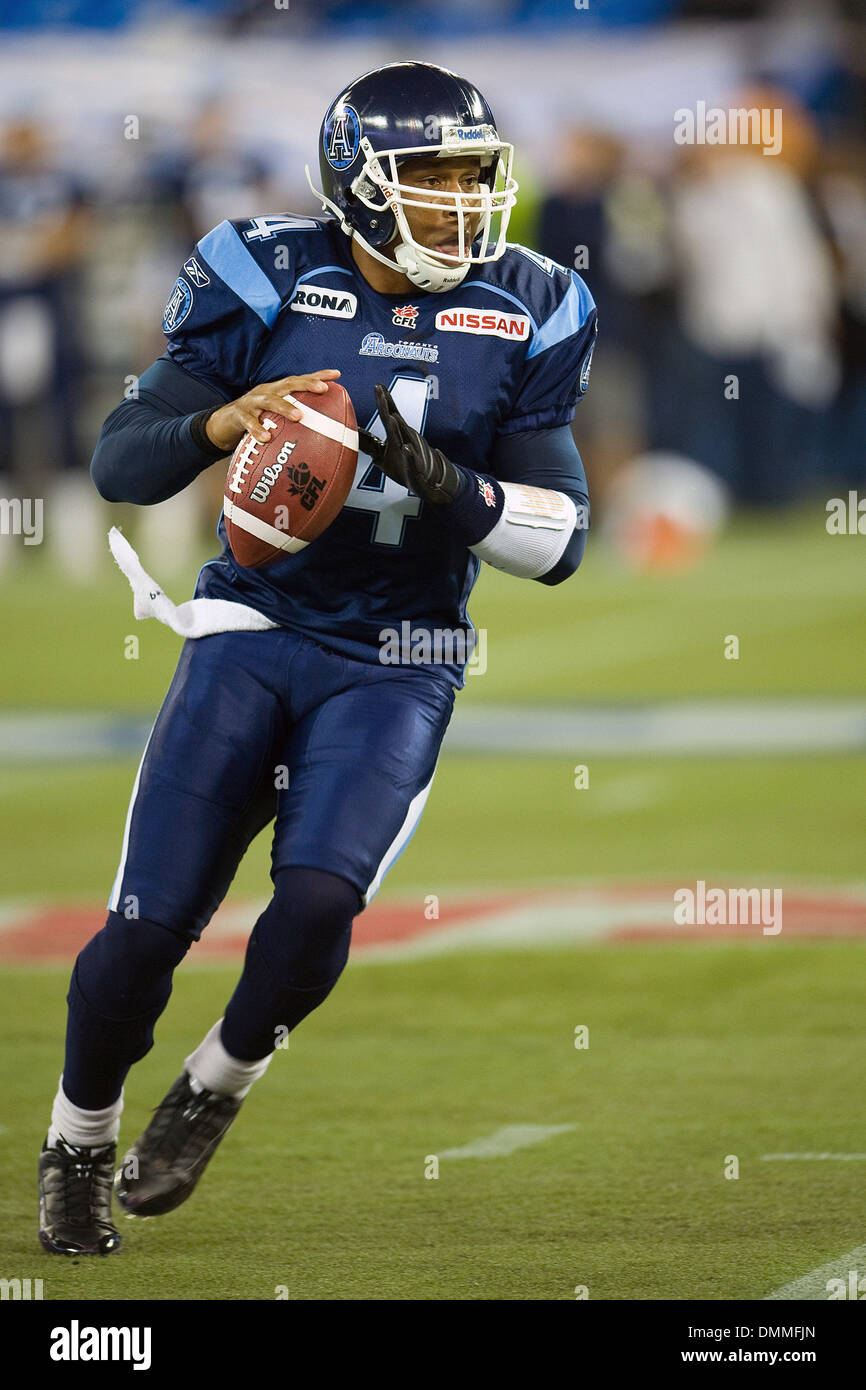 16 October 2009: Toronto Argonauts quarterback Kerry Joseph #4 in first ...