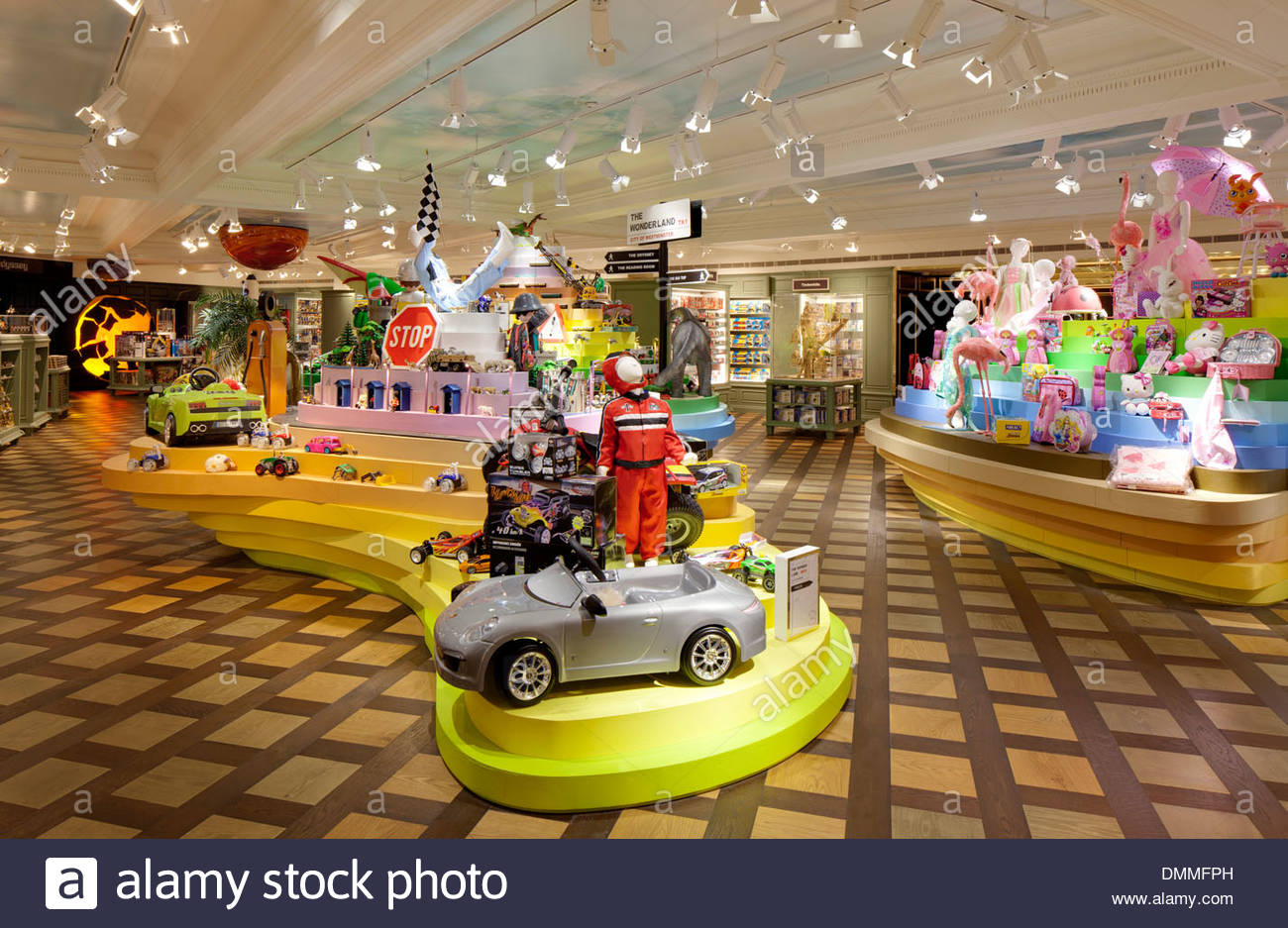 Harrods Toys Stock Photos & Harrods Toys Stock Images - Alamy
