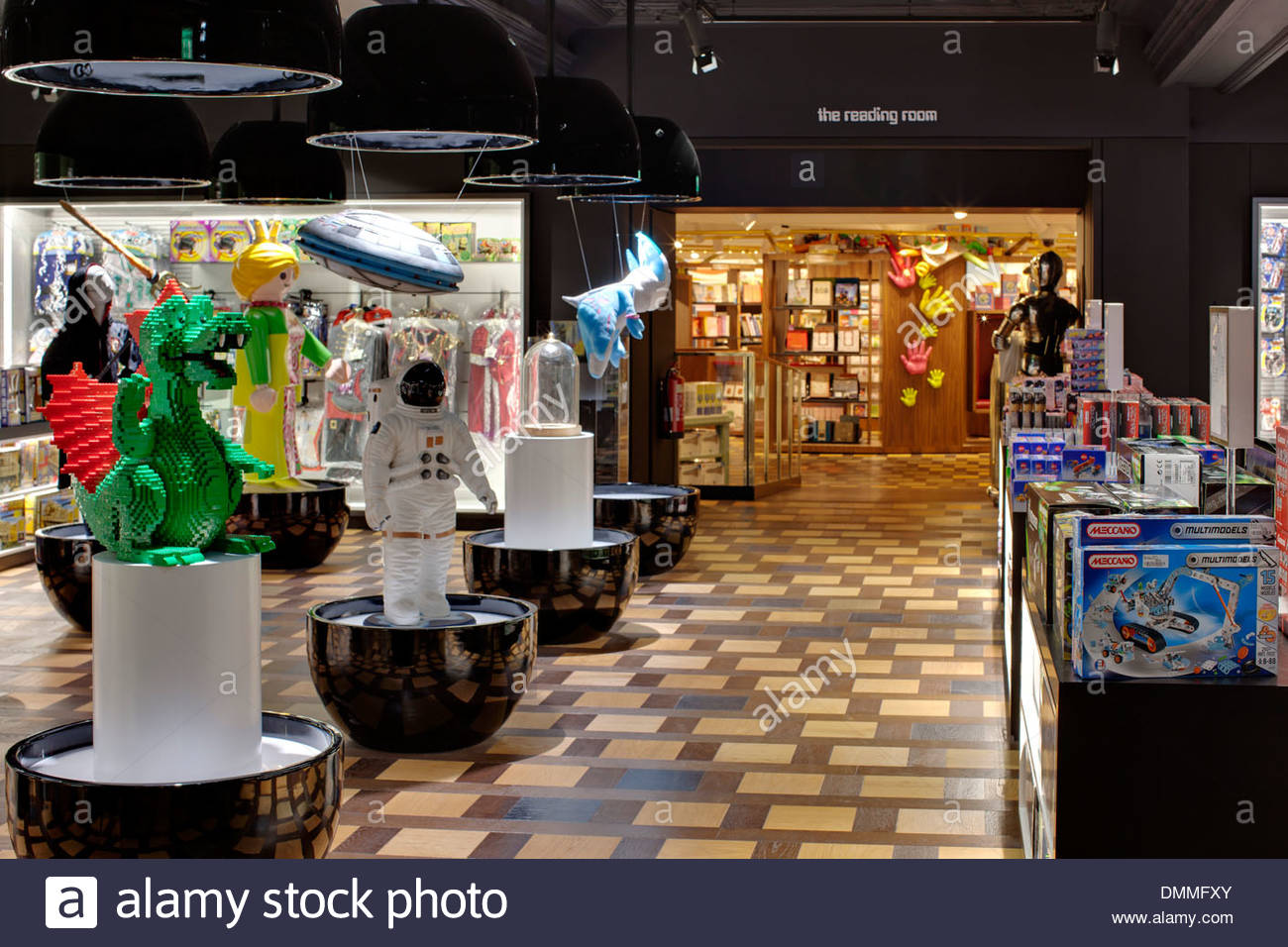 Harrods Toys Stock Photos & Harrods Toys Stock Images - Alamy