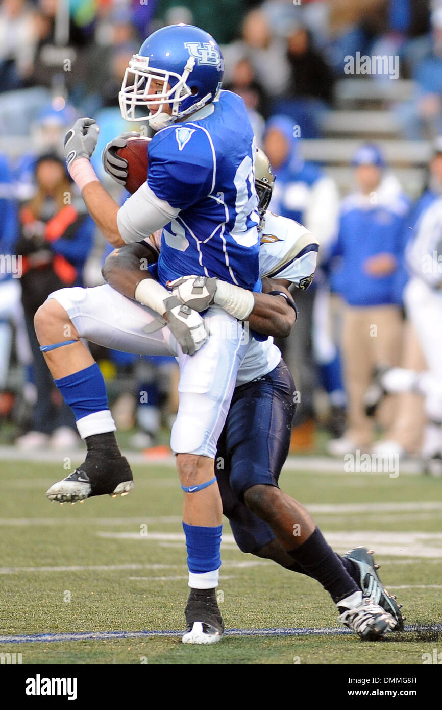 Buffalo wide receiver brett hamlin hi-res stock photography and images ...