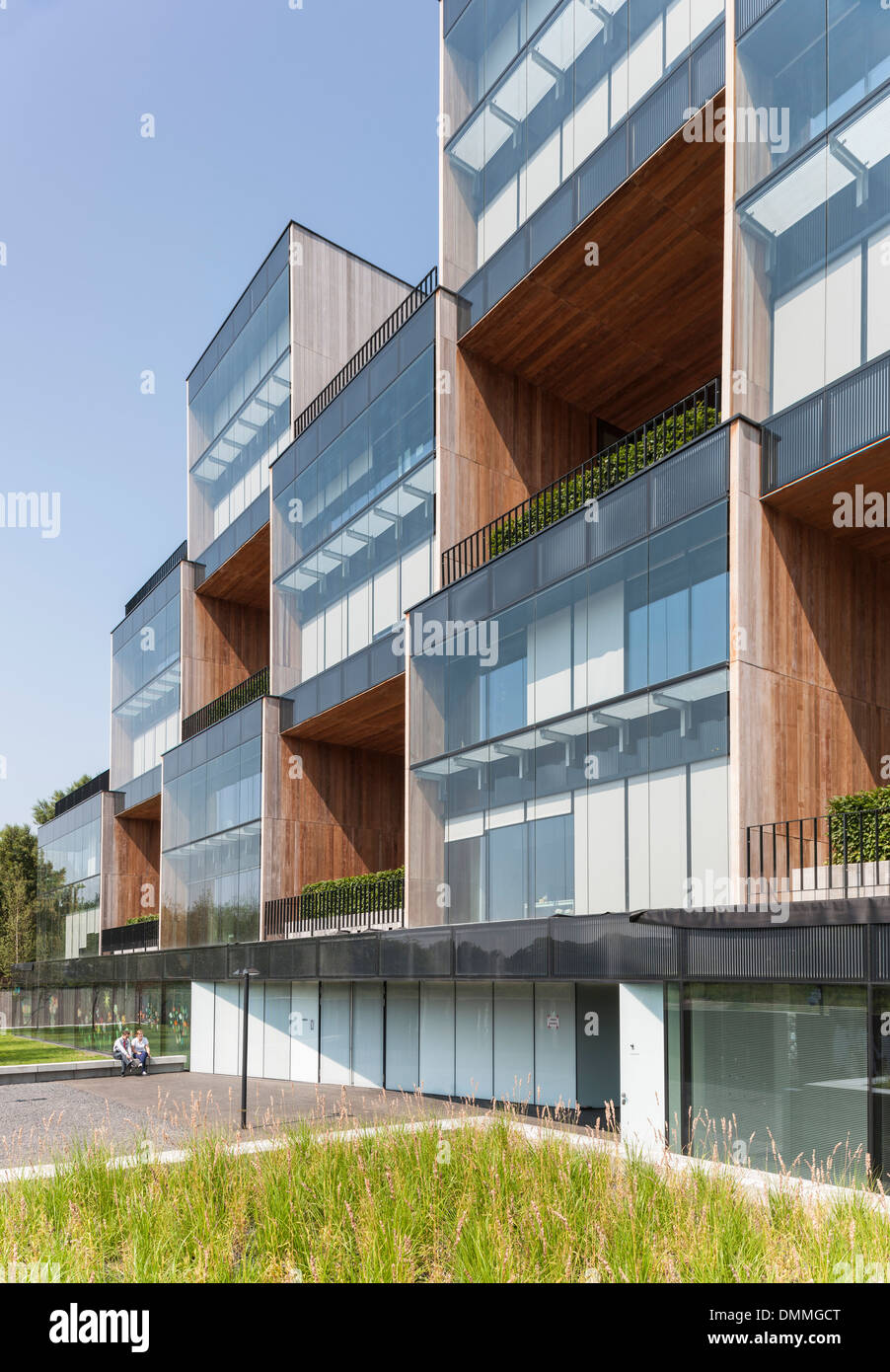 Pixel building hi-res stock photography and images - Alamy