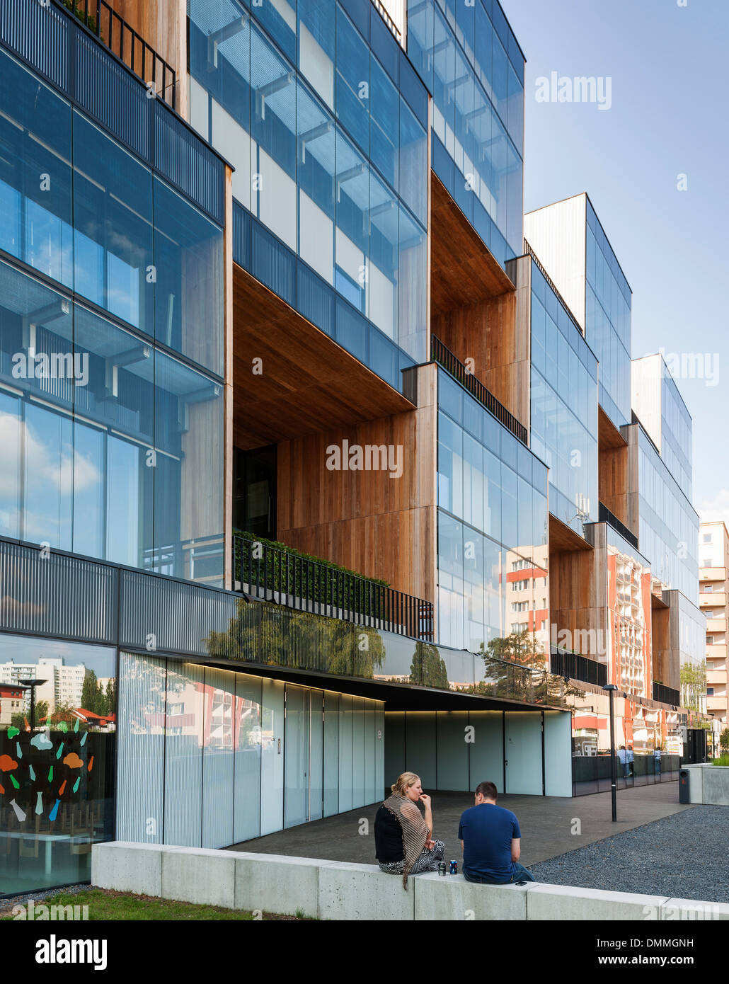 Pixel building hi-res stock photography and images - Alamy