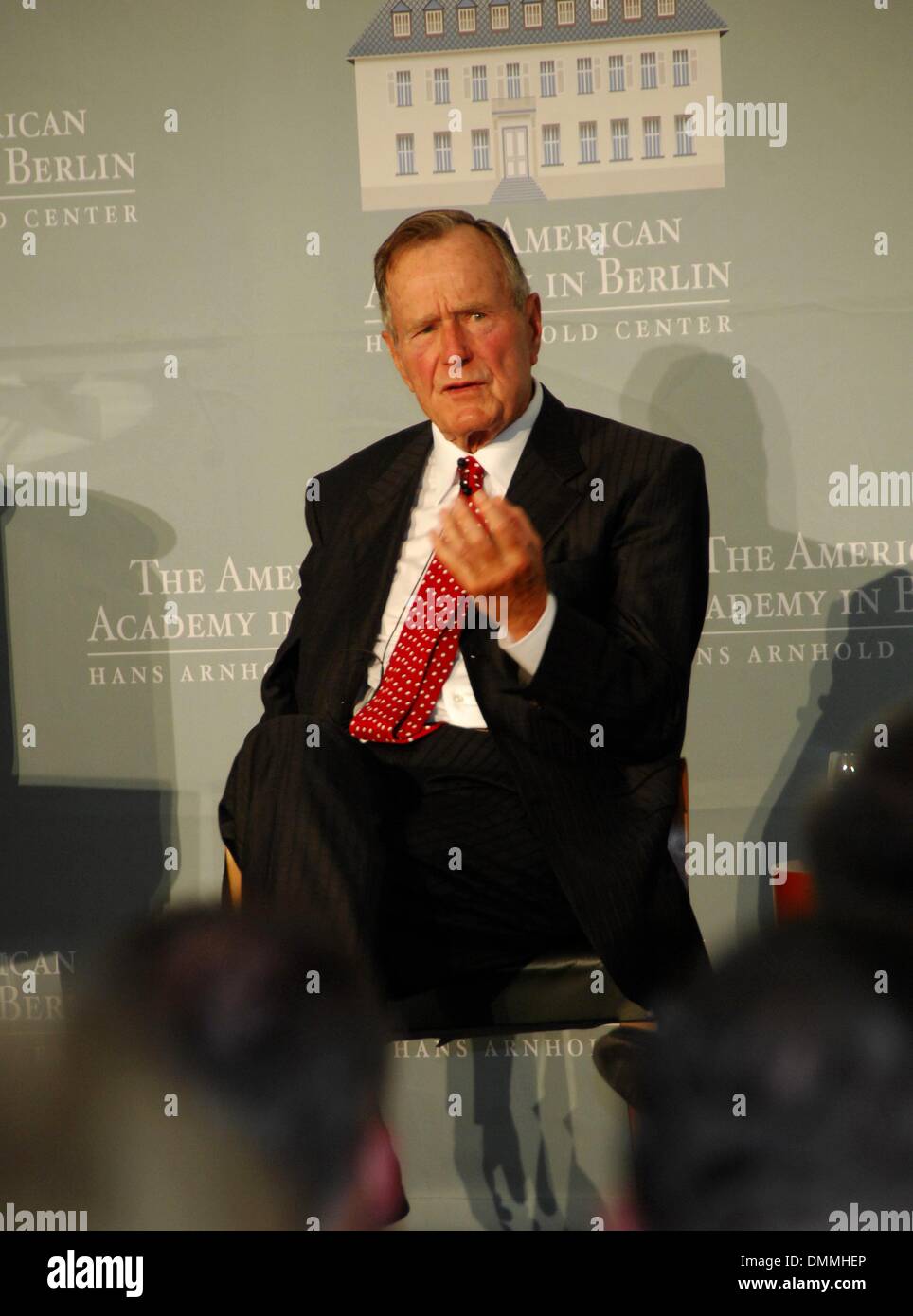 George h w bush 2008 hi-res stock photography and images - Alamy