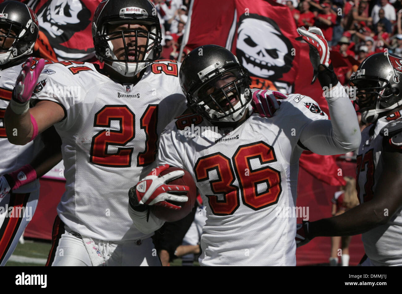 October 18, 2009: Tampa Bay Buccaneers safety Tanard Jackson #36 and ...