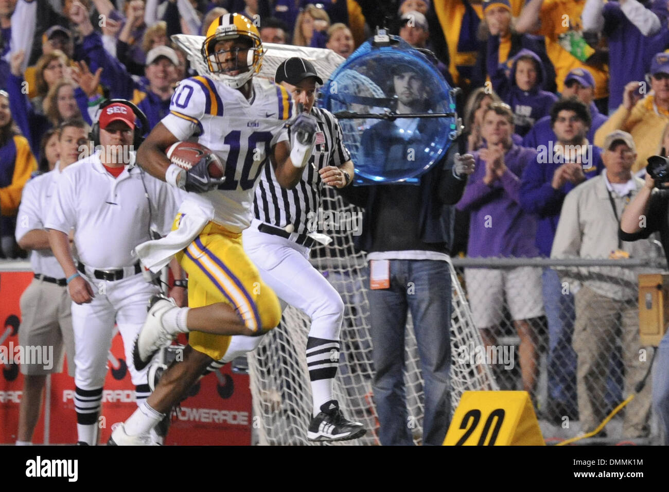 24 October 2009: LSU freshman, #10 Russell Shepard, during Saturday ...