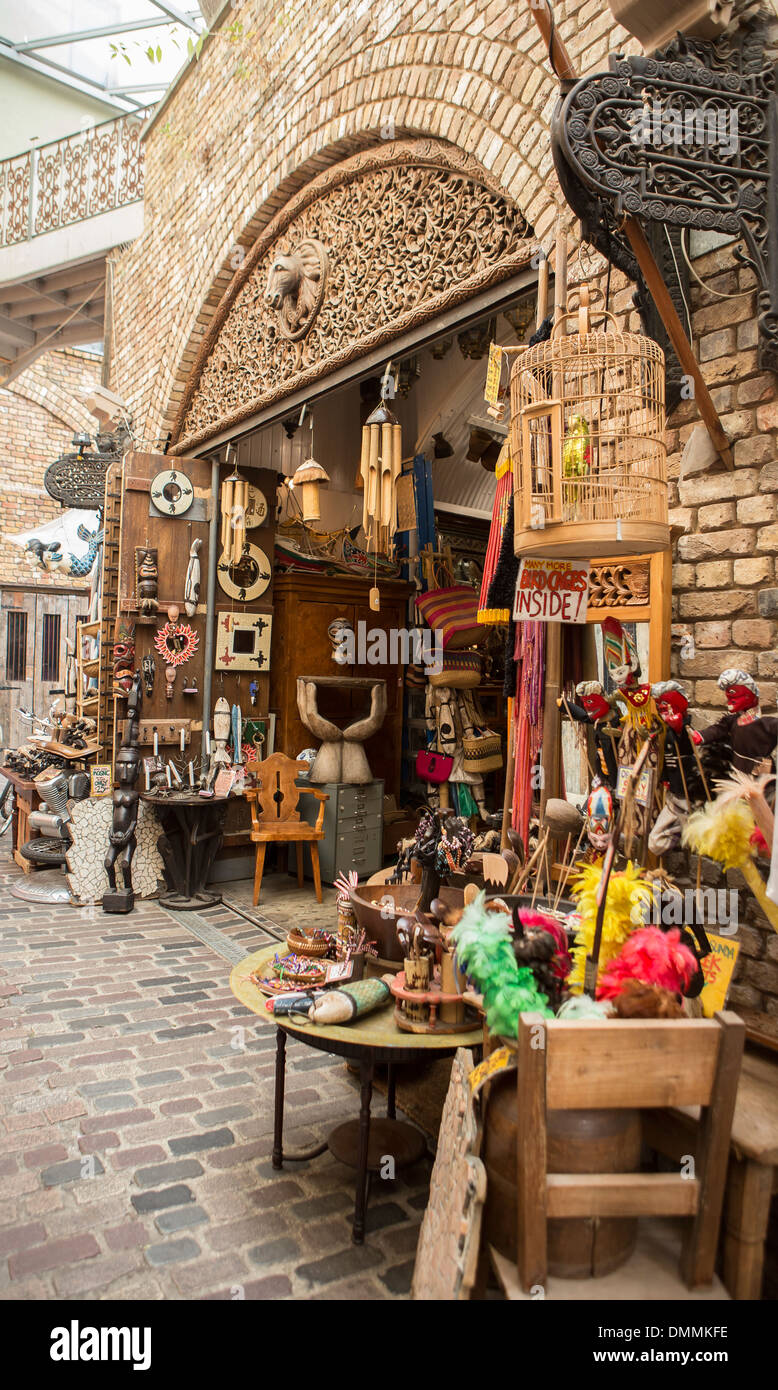 Offering at stables market hi-res stock photography and images - Alamy
