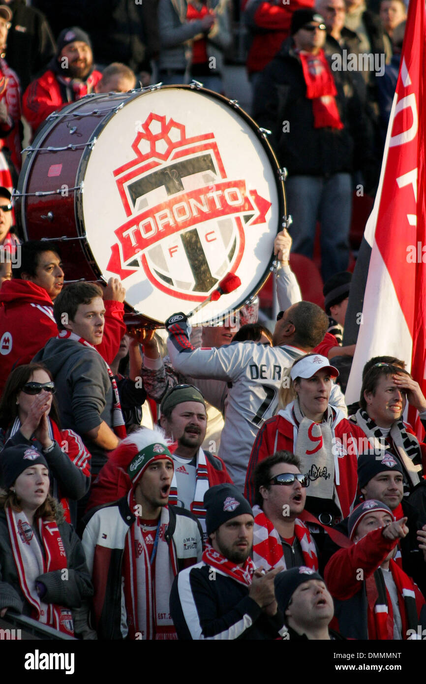 17 October 2009: Toronto FC fans showing their support at the final ...