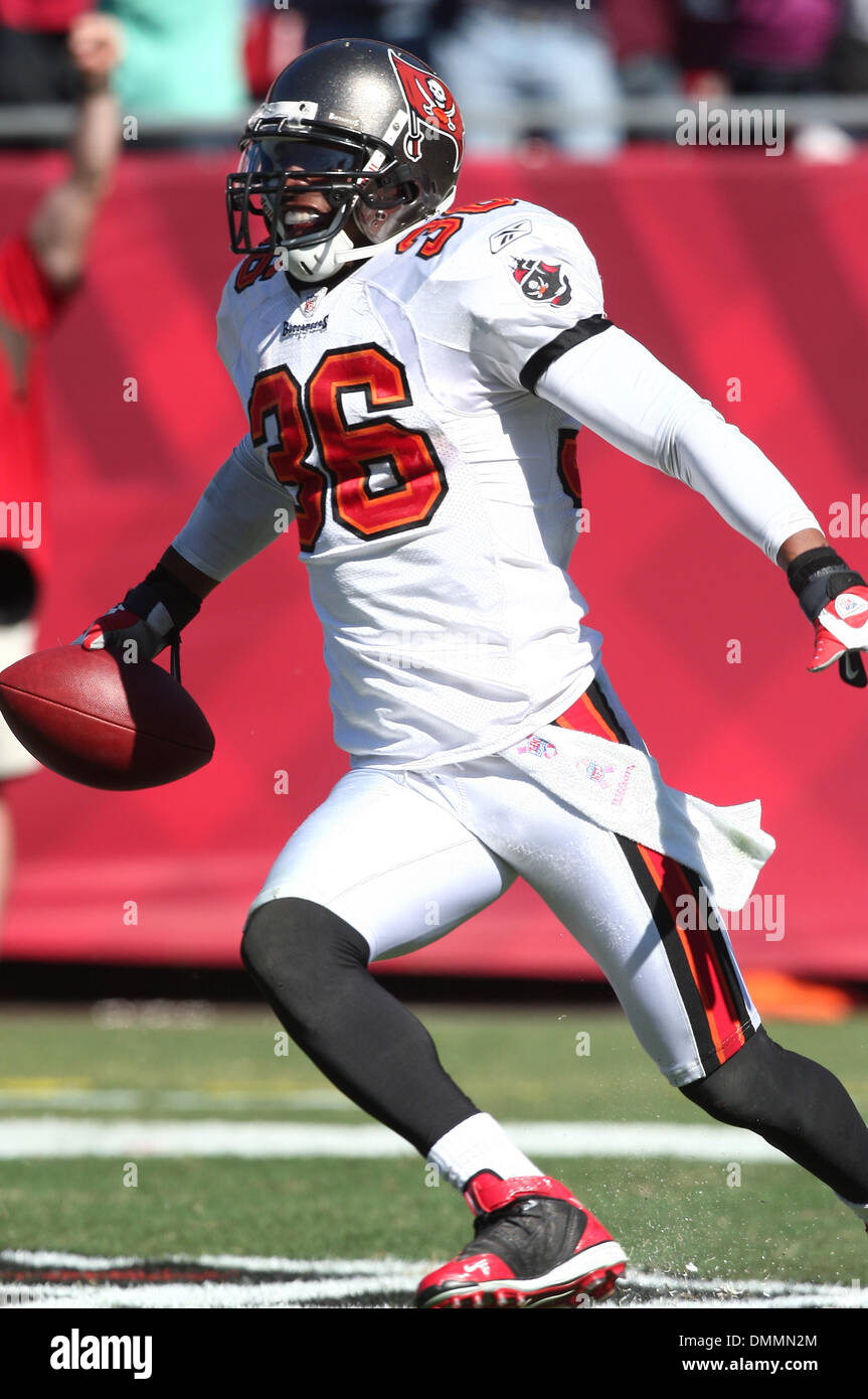 October 18, 2009: Tampa Bay Buccaneers safety Tanard Jackson #36 ...