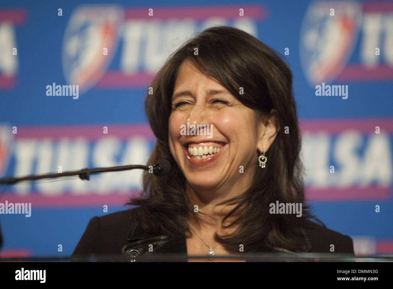 Donna orender hi-res stock photography and images - Alamy