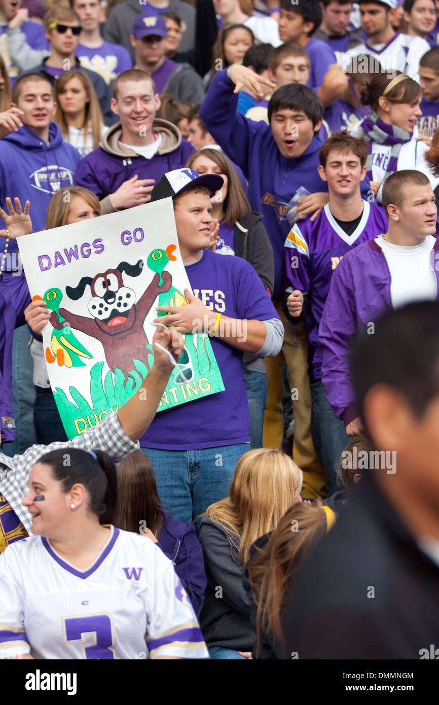 24 October 2009: Husky fans in the game between the #11 ranked Oregon ...
