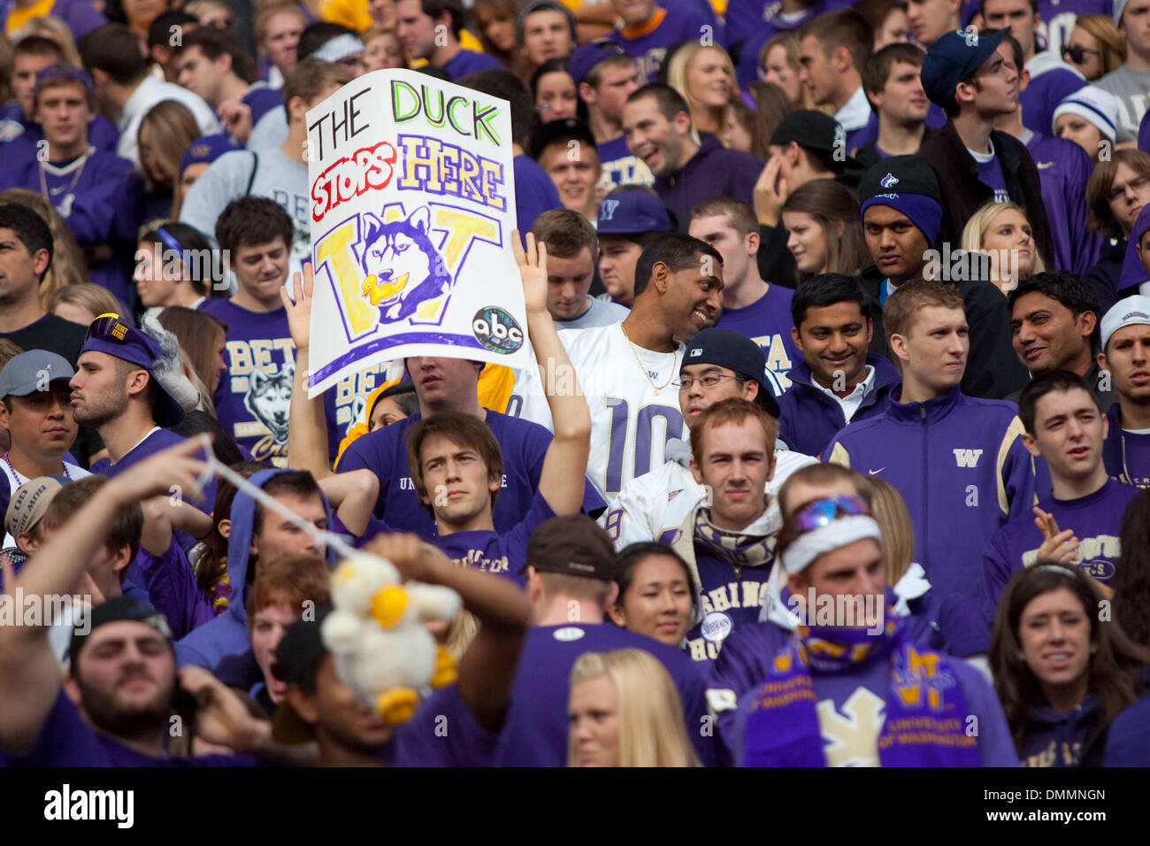 24 October 2009: Husky fans in the game between the #11 ranked Oregon ...