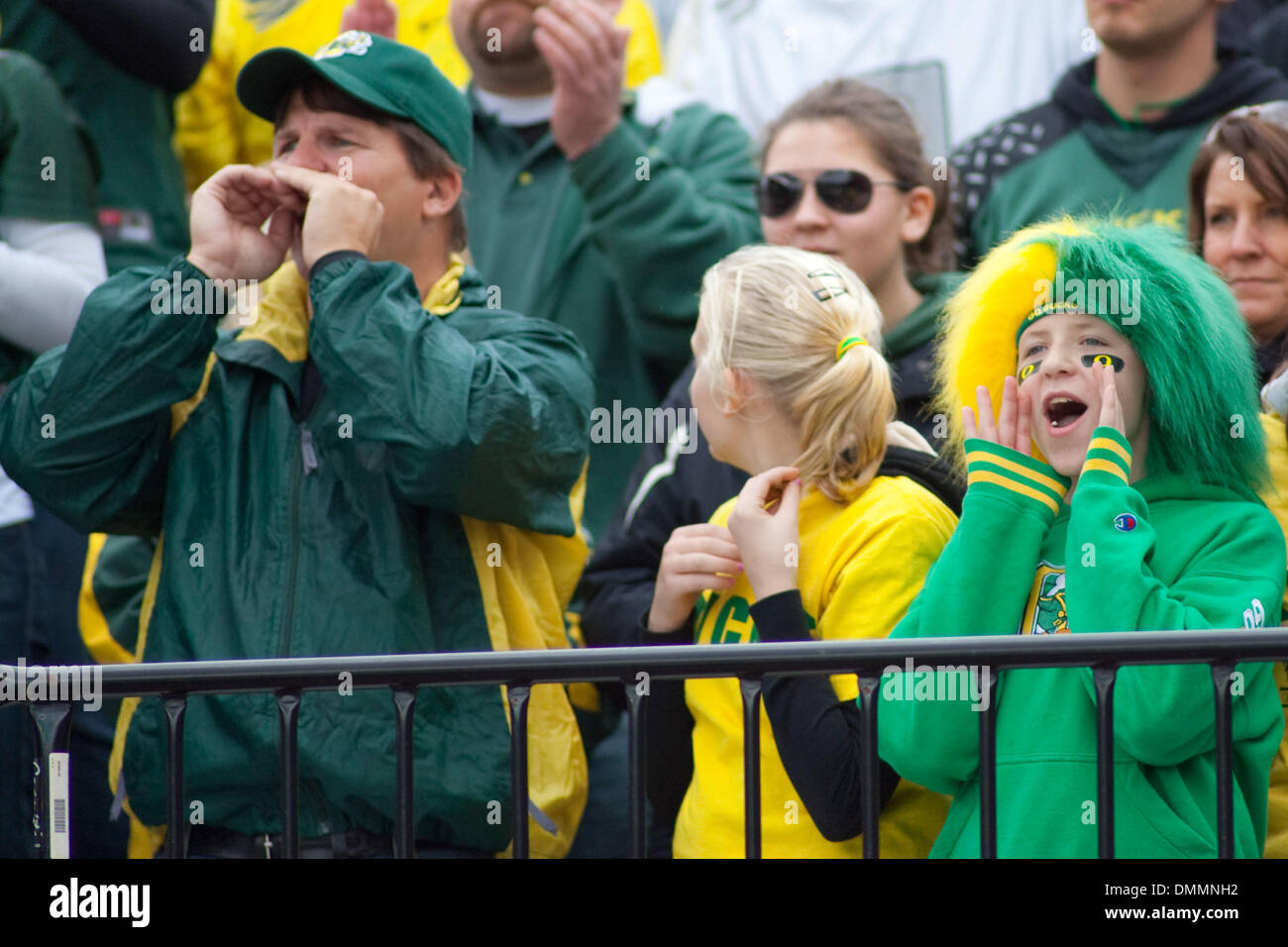 Oregon ducks fans hi-res stock photography and images - Alamy