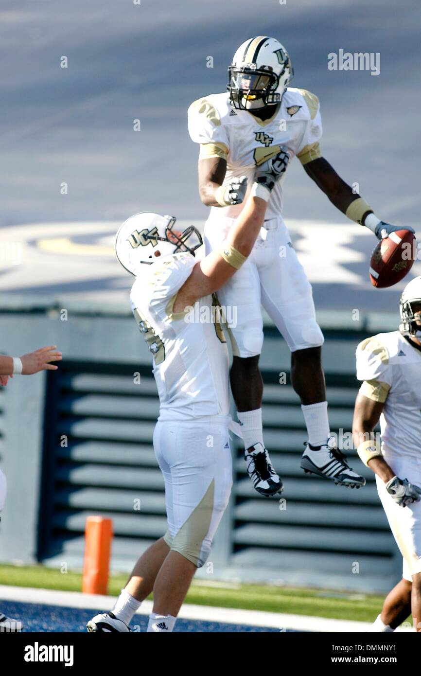 24 October 2009: UCF wide receiver Jamar Newsome (9) celebrates his ...