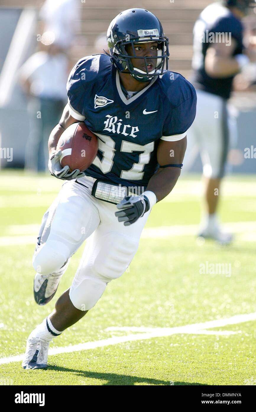 24 October 2009: Rice running Back Tyler Smith (37) gets the hand off ...