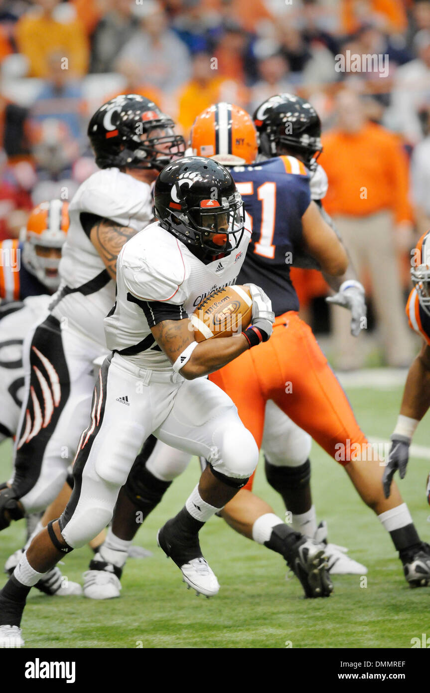 Isaiah pead hi-res stock photography and images - Alamy