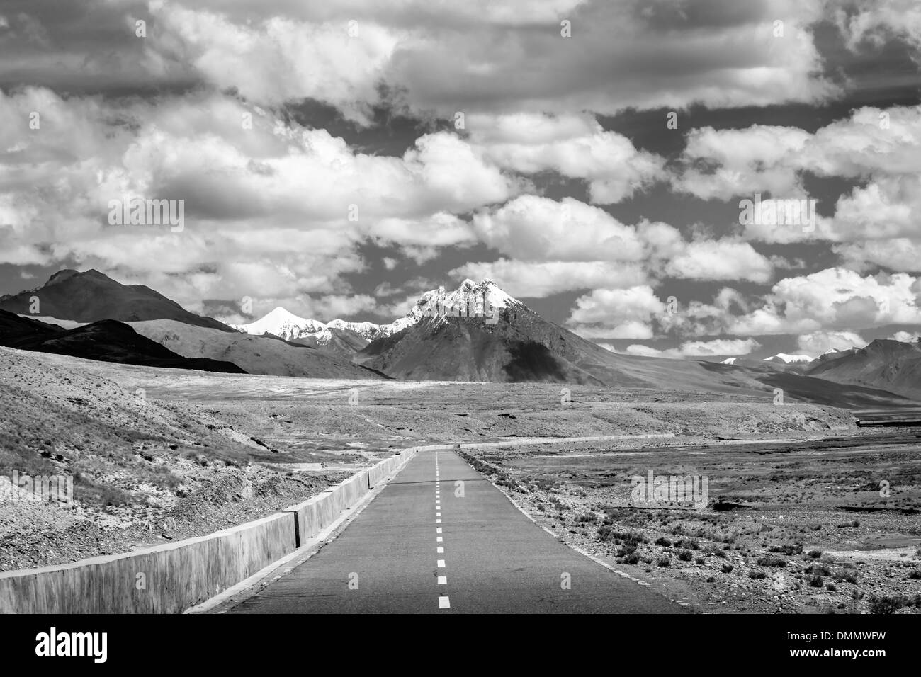 Blue sky mountain Black and White Stock Photos & Images - Alamy