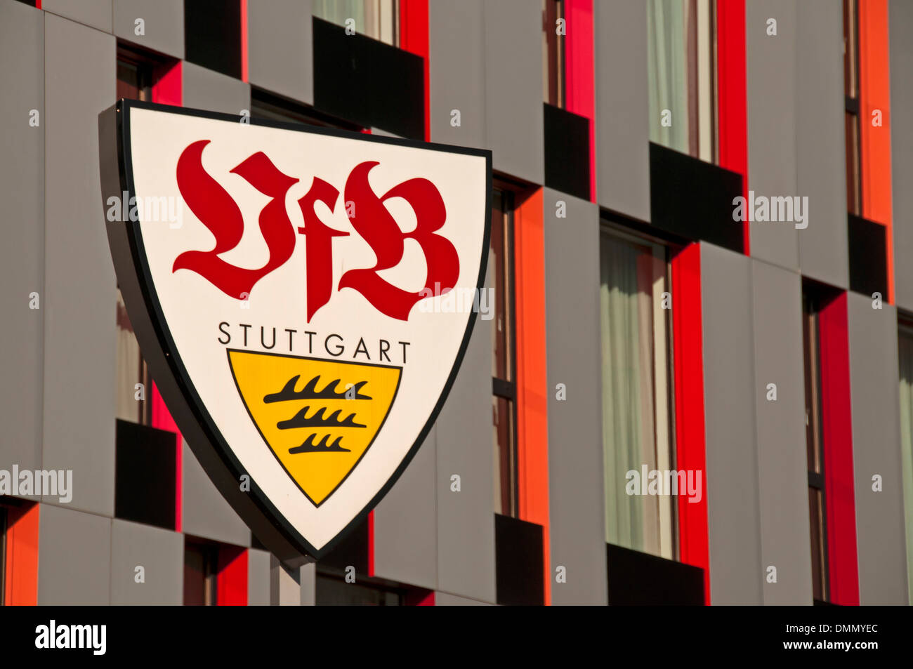 Vfb stuttgart football club logo hi-res stock photography and images ...