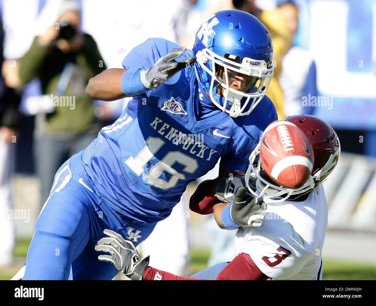 Kentucky's LaRod King, 16, could not pull in this Morgan Newton pass as ...