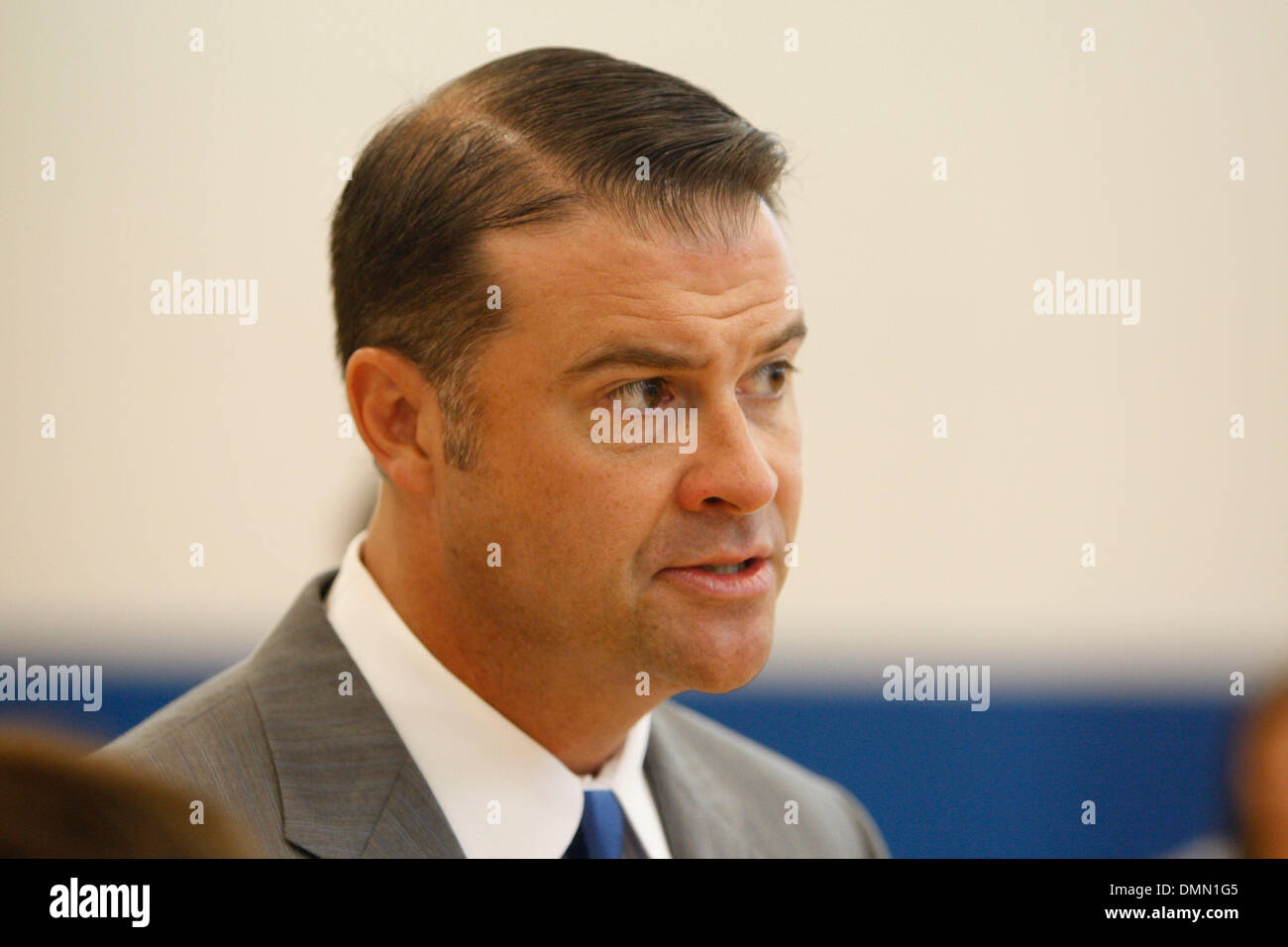 Head coach Matthew Mitchell shown during University of Kentucky Hoops ...