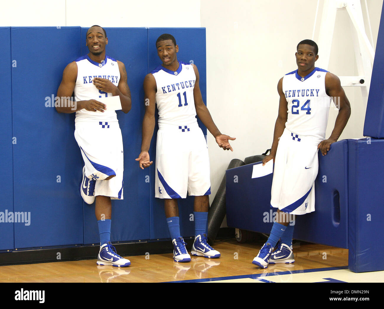 L-R: Ramon Harris, John Wall, Eric Bledsoe, waited to have their photo ...