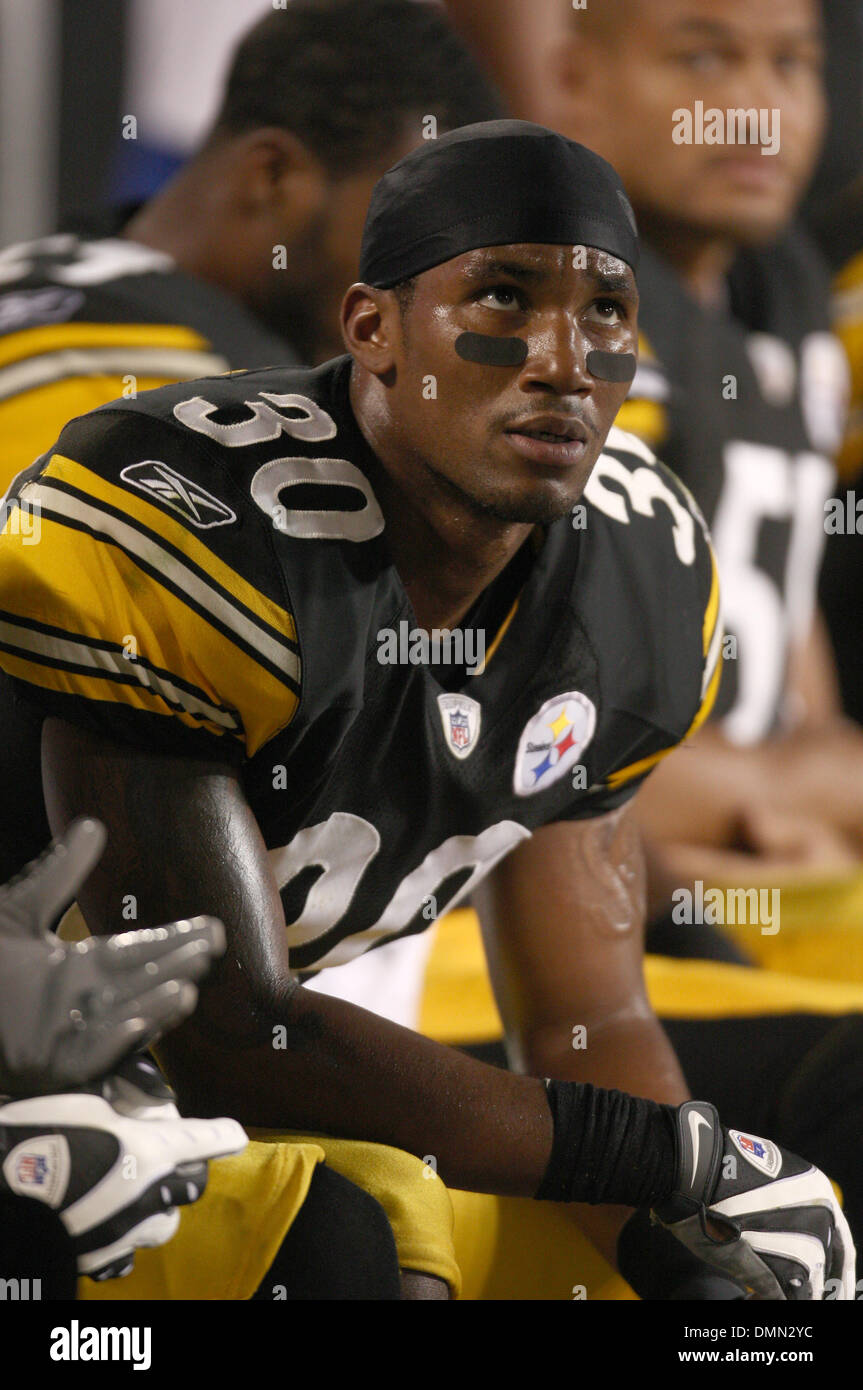 September 3, 2009: Pittsburgh Steelers Roy Lewis #30 watches from the ...