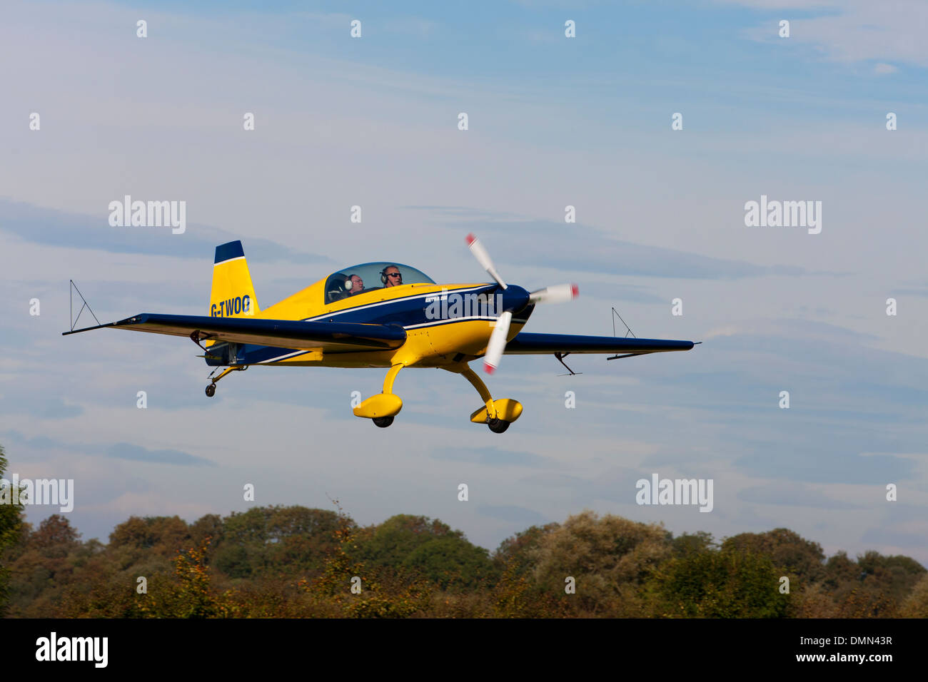 Extra EA300-200 G-TWOO landing at Breighton Airfield Stock Photo - Alamy