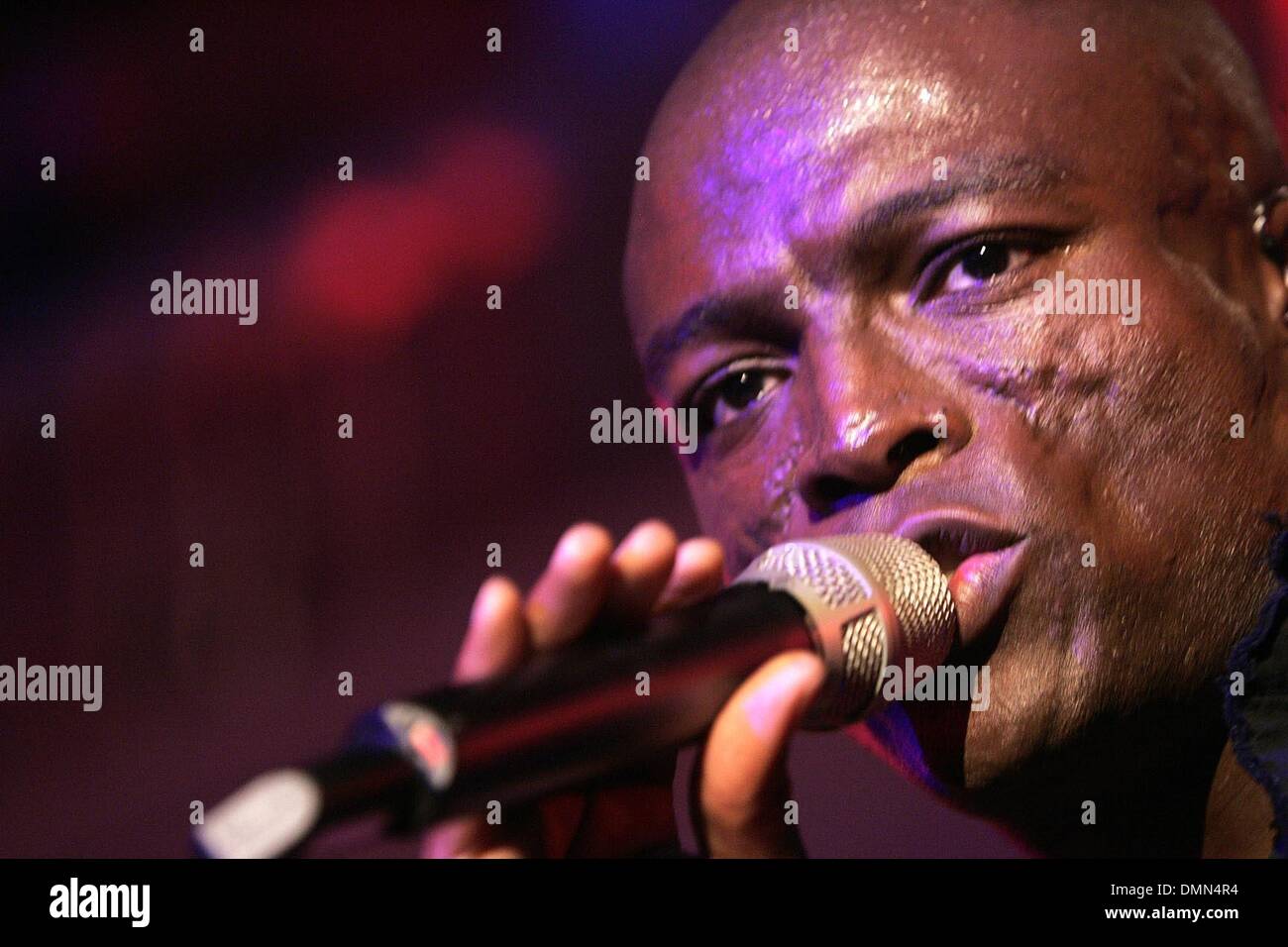 Seal in concert hi-res stock photography and images - Alamy