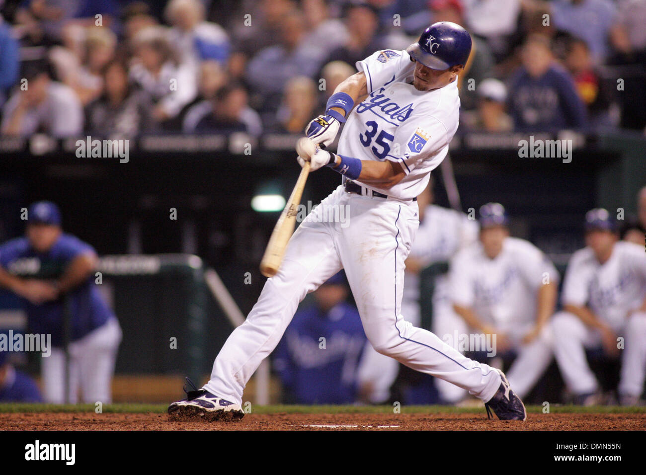 4 September 2009: Kansas City Royals center fielder Mitch Maier makes ...