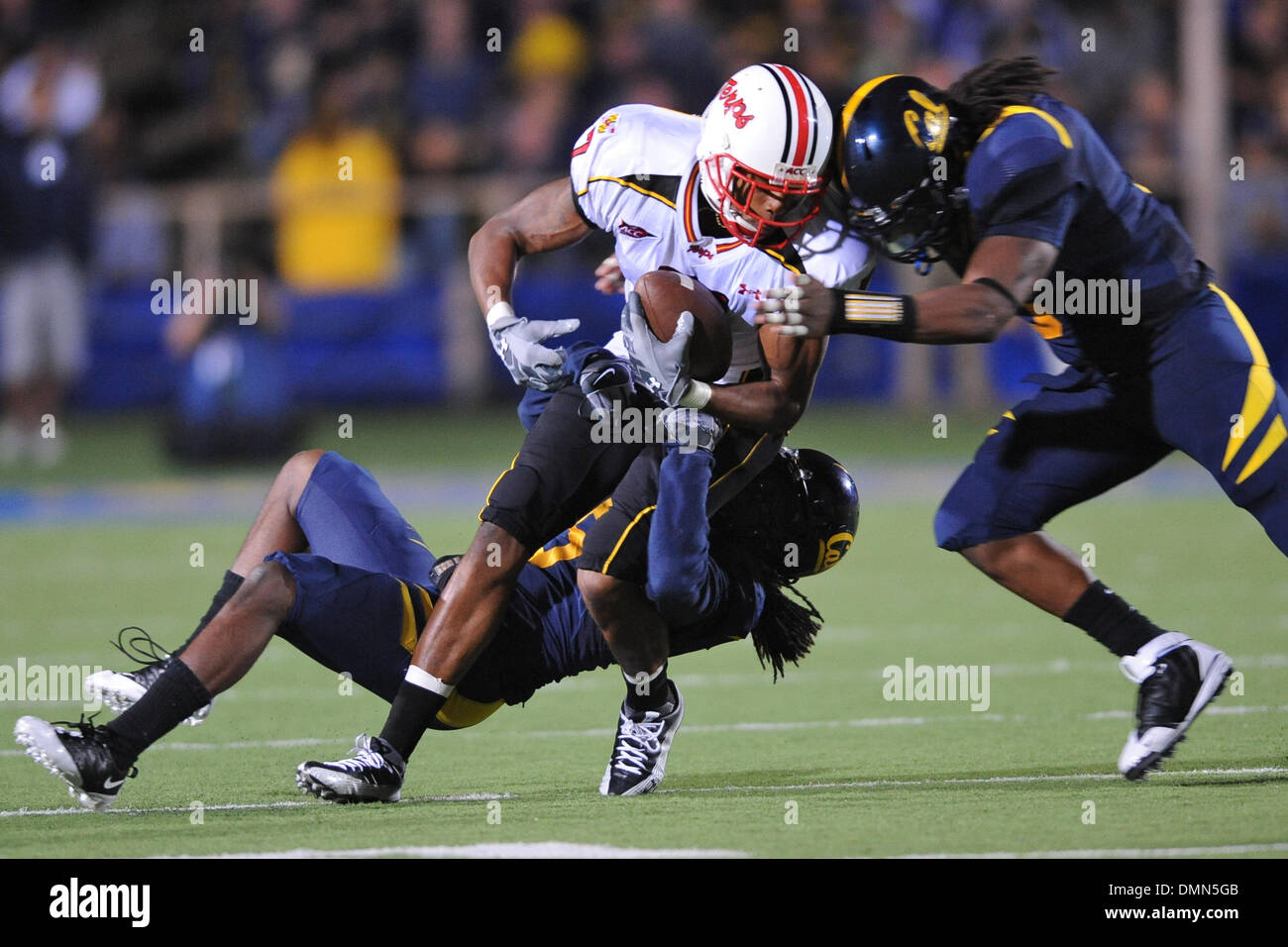 5 September 2009: Maryland junior.wide receiver Adrian Cannon runs into ...