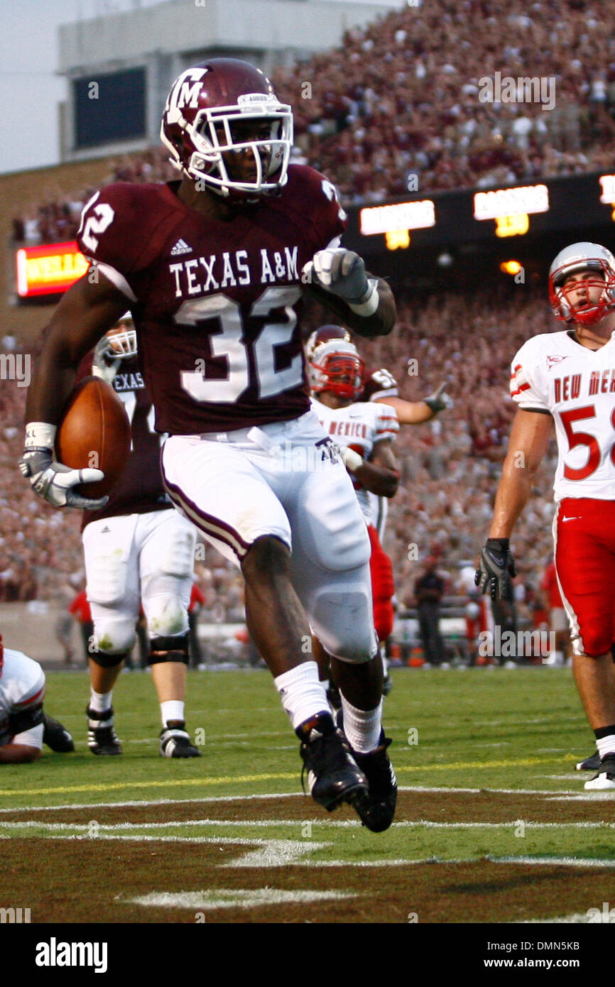 05 September 2009: Cyrus Gray (#32) of the Texas A&M University Aggies ...