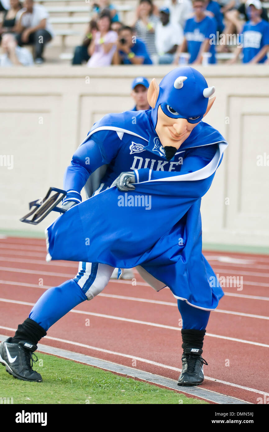 Duke blue devil mascot hi-res stock photography and images - Alamy
