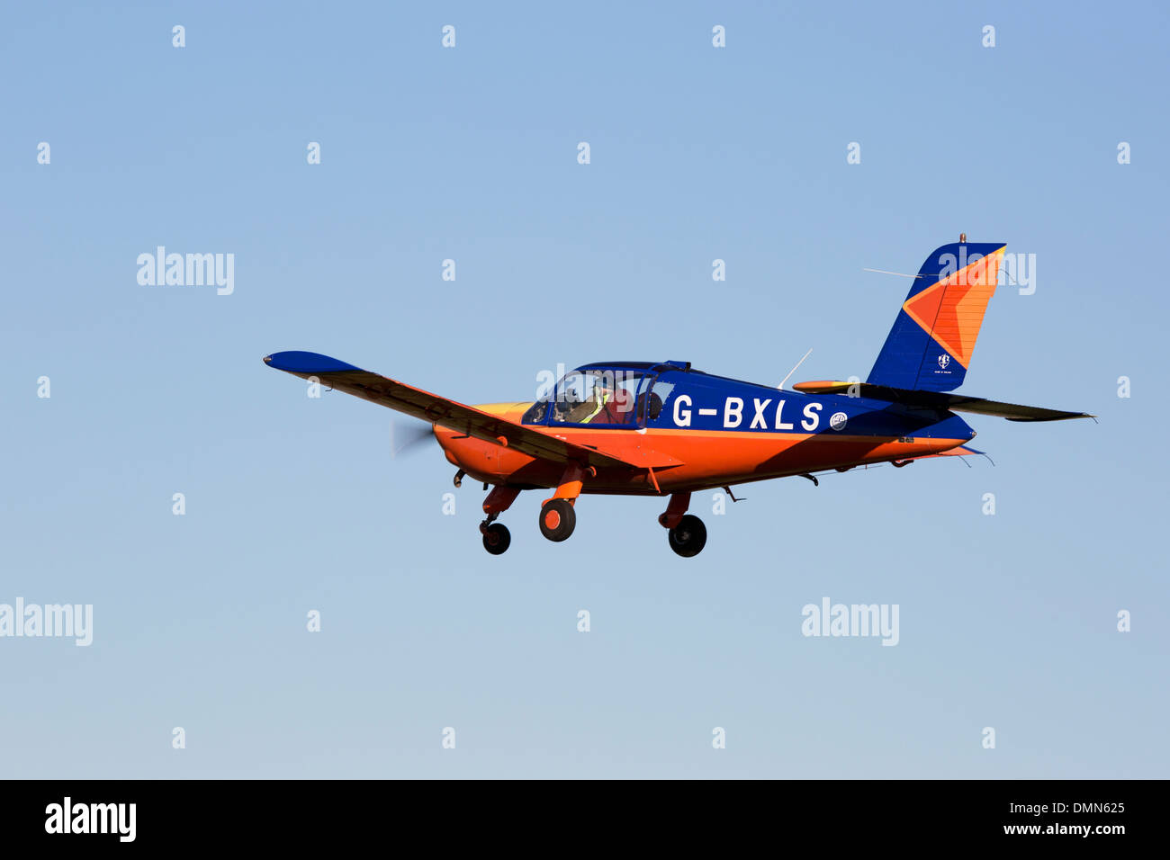 PZL Koliber 160A G-BXLS on approach to land at Gamston (Retford ...