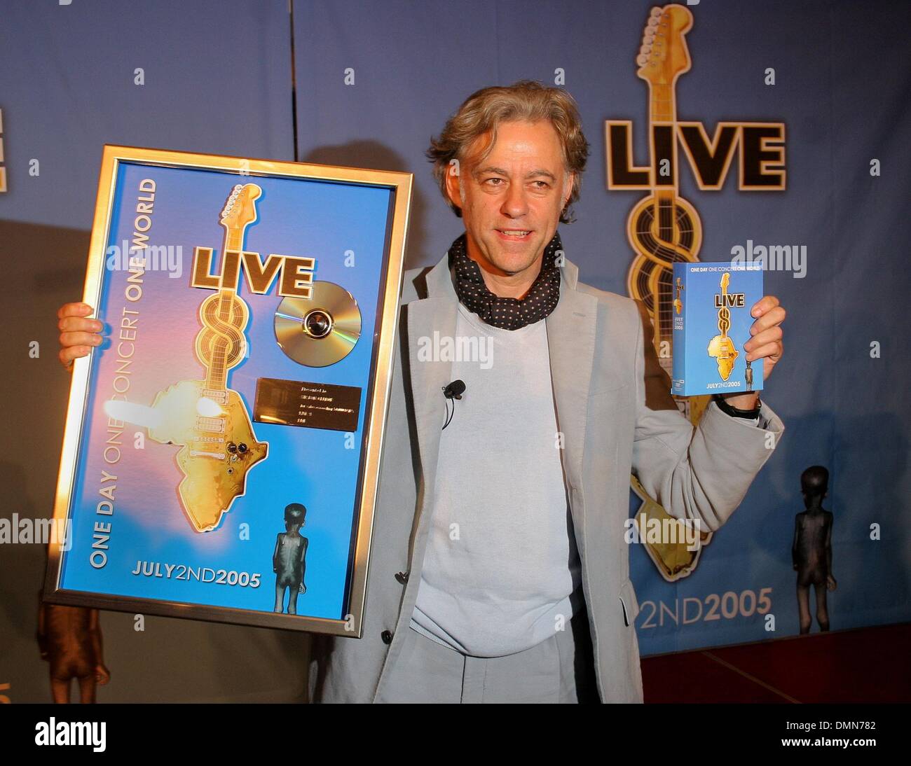 Sir Bob Geldof presents the "Live 8 DVD Stock Photo - Alamy