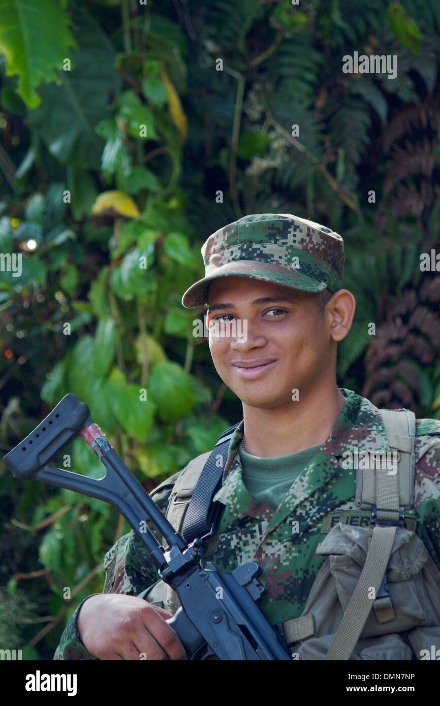 Colombian Military Uniform High Resolution Stock Photography and Images ...