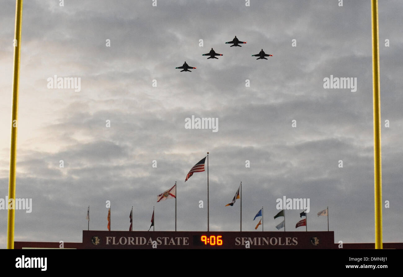 Missing man formation hi-res stock photography and images - Alamy
