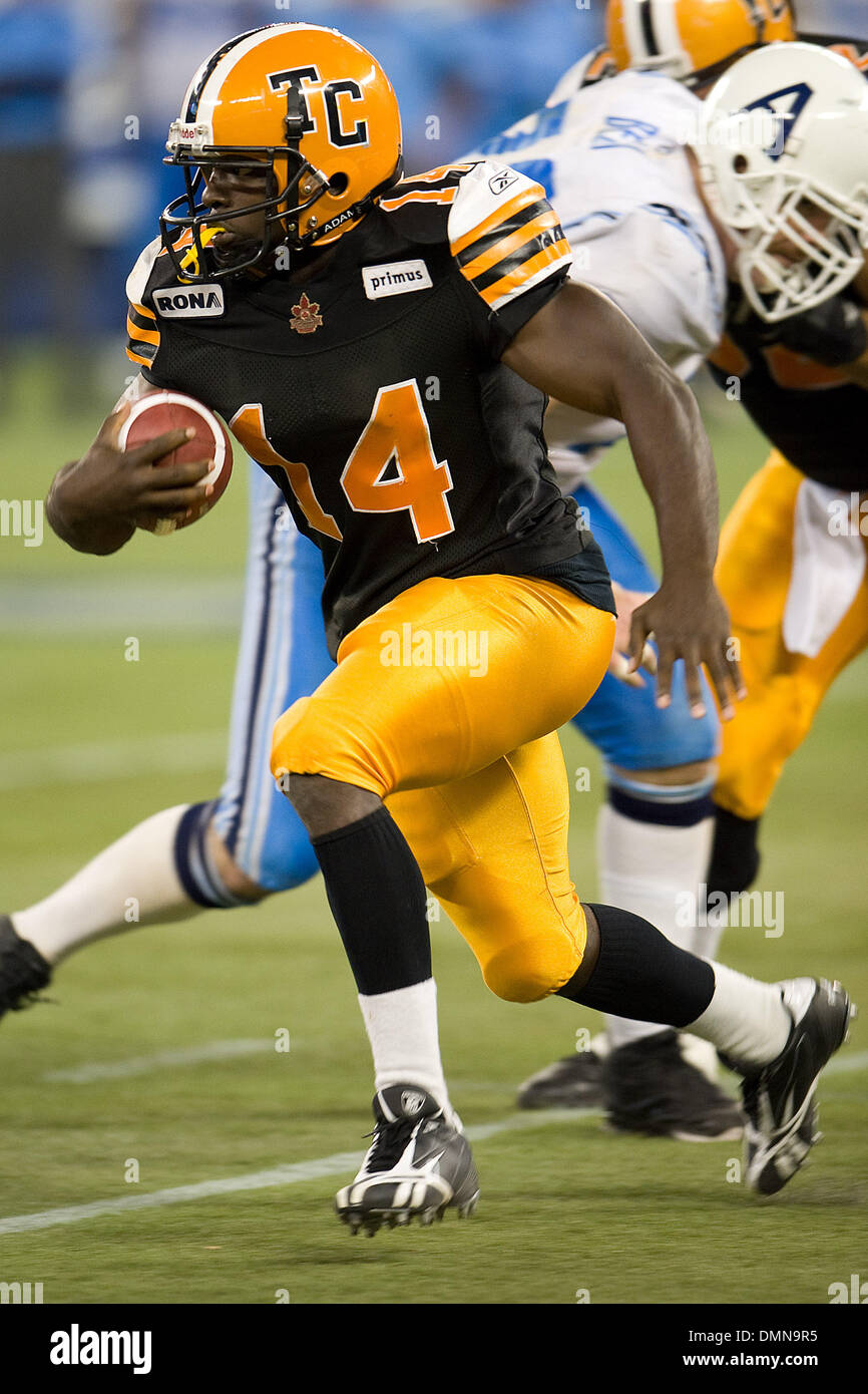 Hamilton tiger cats deandra cobb hi-res stock photography and images ...