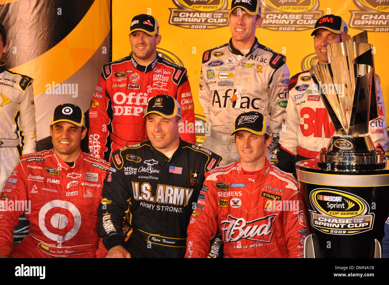 Sep 12, 2009 - Richmond, Virginia, USA - Drivers KASEY KAHNE, CARL ...