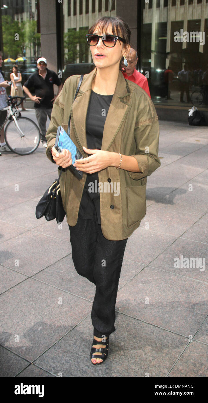 Rashida Jones Street Style