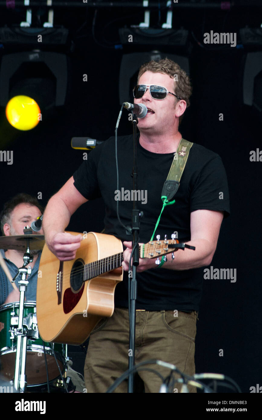 Nigel Clark singer in band Dodgy BT London Live Hyde Park ...