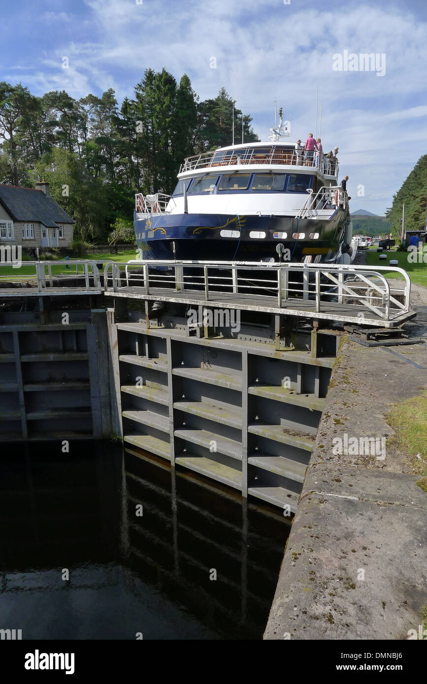 caledonian canal scotland kytra lock boat ship Stock Photo - Alamy