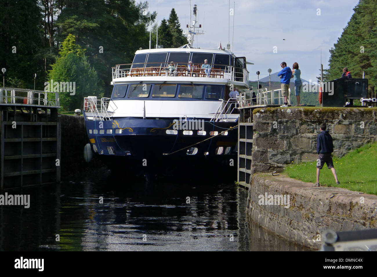 caledonian canal scotland kytra lock Stock Photo - Alamy