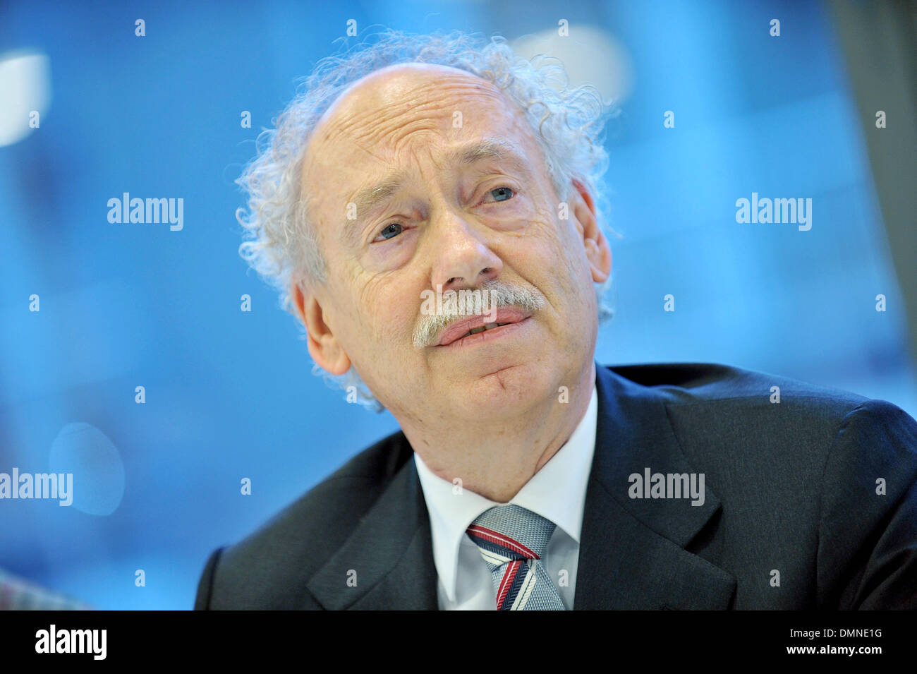 Paul guttmann hi-res stock photography and images - Alamy