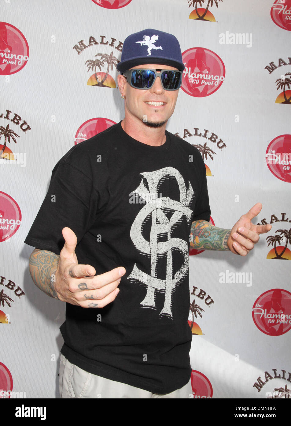 Vanilla Ice aka Robert Matthew Van Winkle Vanilla Ice hosts a pool ...