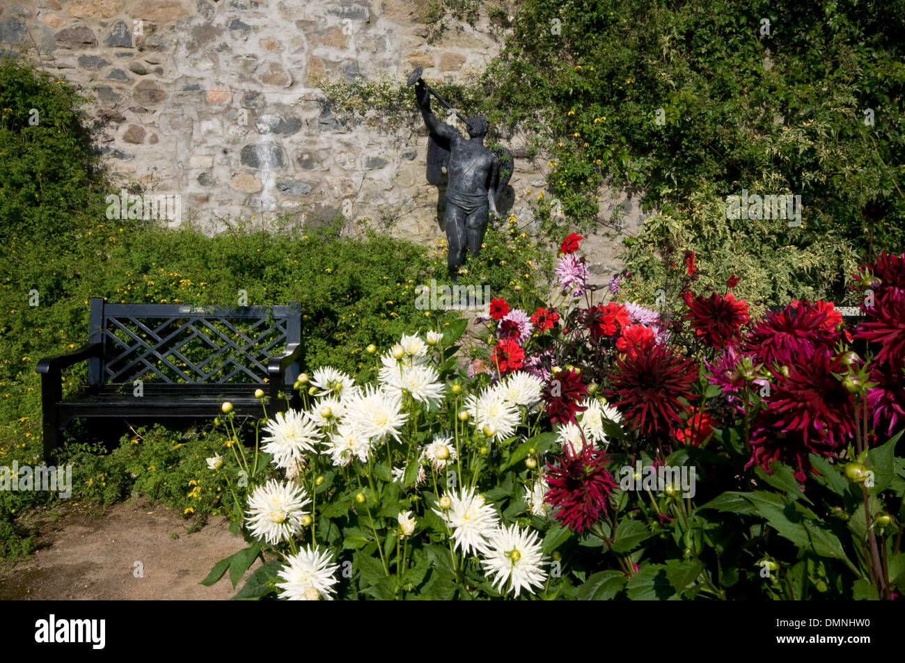 leith hall garden sculpture feature bench Stock Photo - Alamy