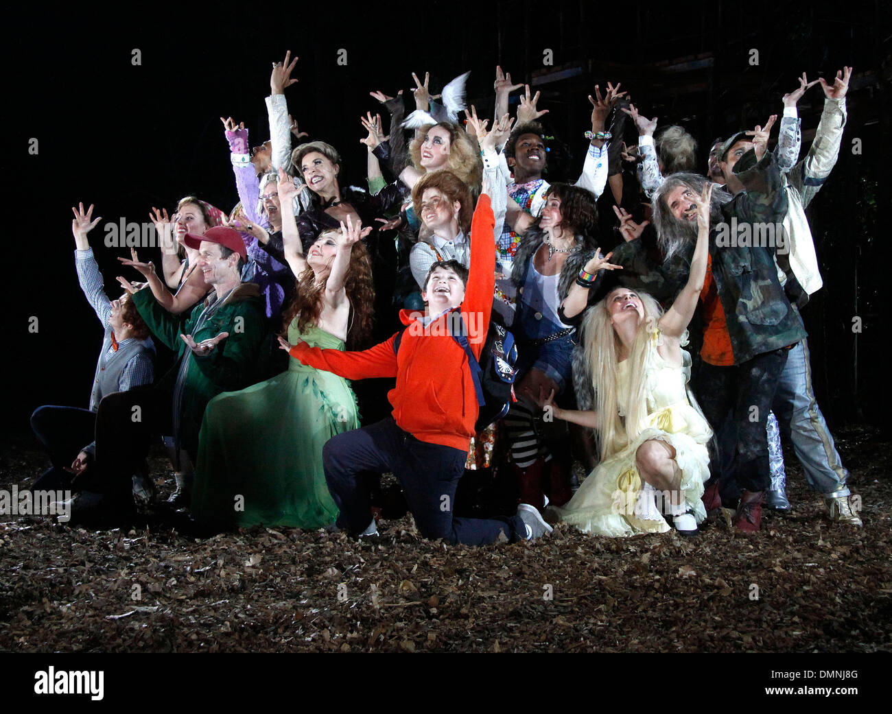 Gideon Glick Jessie Mueller Denis O’Hare Donna Murphy Amy Adams Jack ...