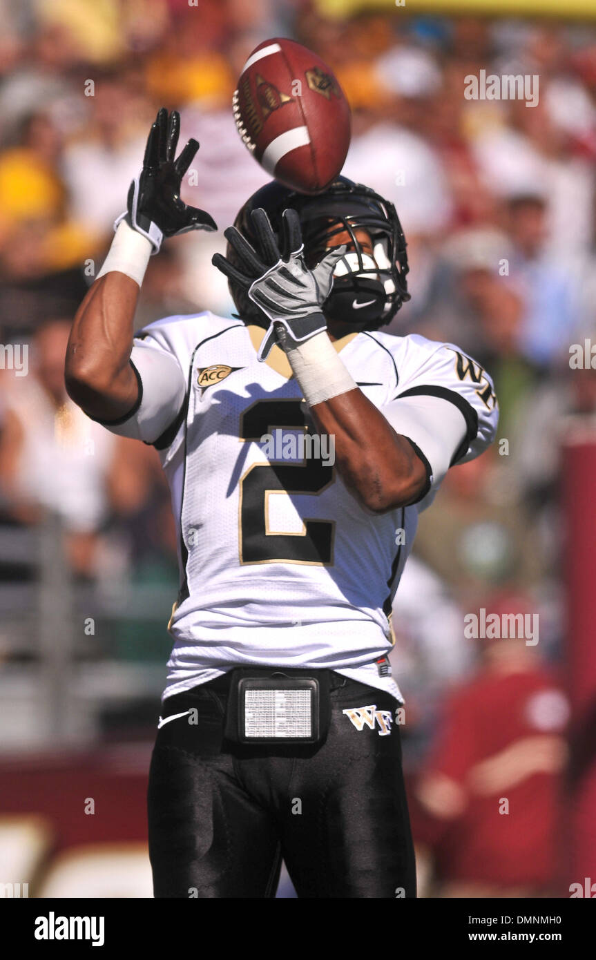 Chris chestnut hi-res stock photography and images - Alamy