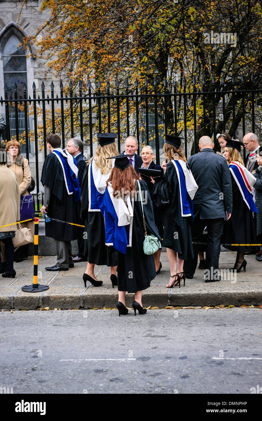 Women graduates ireland hi-res stock photography and images - Alamy