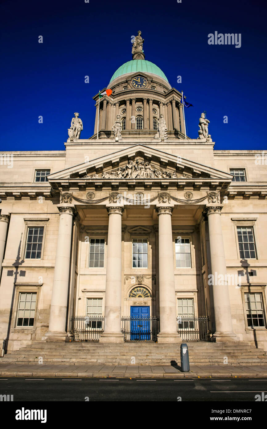 Historic places in ireland hi-res stock photography and images - Alamy